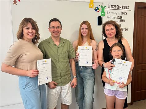 Група початківців закінчила курс та отримали сертифікати 🎉 Група продовжує навчання і в липні