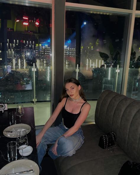 მარი ხუნდაძე მარი ხუნდაძე Added A New Photo