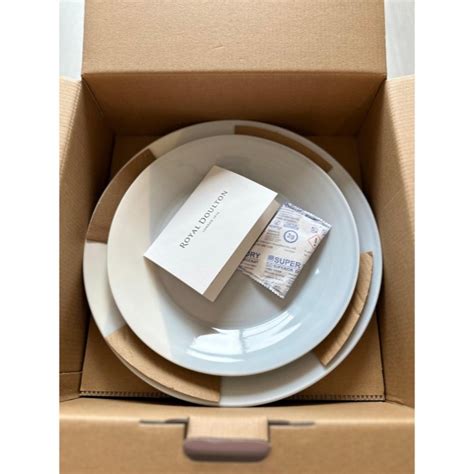 Royal Doulton 皇家道爾頓 1815恆采系列 四件組 2個大平盤和兩個平盤 蝦皮購物