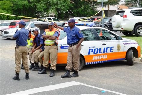 Joburg Police Launch ‘whatsapp Hotline And Police Body Lights Jozi Wire
