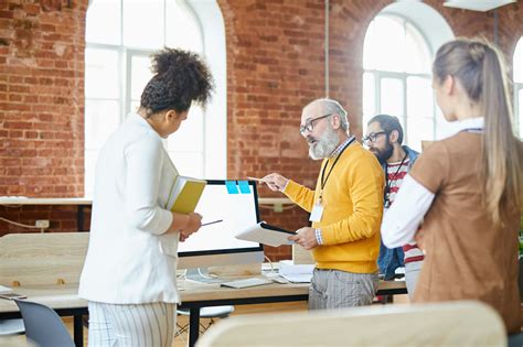 Do You Have To Re Enroll In Medicare Each Year Quick Guide