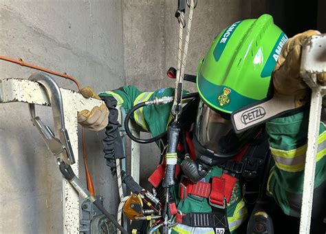 Confined Space Operations For Hart R3 Safety And Rescue