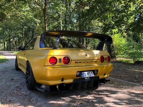 Nissan R32 Skyline With A Turbo 15jz Inline Six