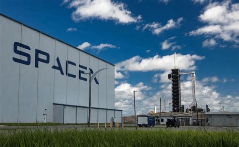 Spacex Spcx Ipo Why A 2 Trillion Valuation Could Signal Trouble For