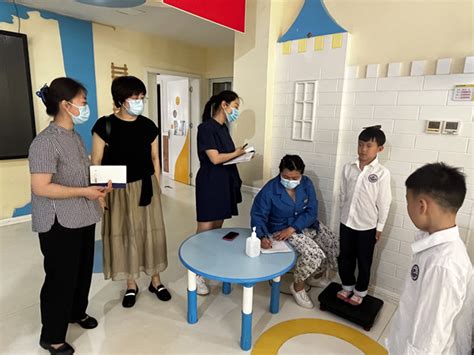 嵩湖小区世纪星幼儿园 嵩湖小区世纪星幼儿园六一健康体检幼教天地dfedu