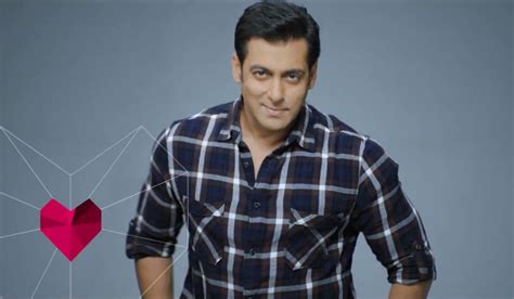 Salman Khan Dashing Screen Shot From Splash Fashions Rockstar Salman