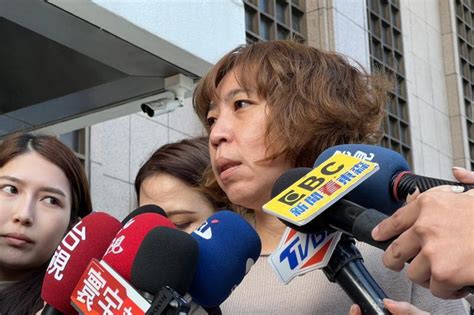 新聞 昨透露郭台銘致電稱「支持柯文哲就是保送賴清德」 周孟蓉：父今早被借提 Gossiping板 Disp Bbs