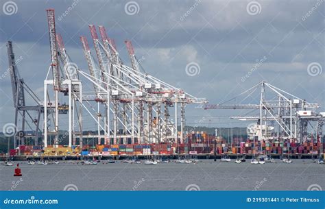 Dl World Container Port Of Southampton Editorial Image Cartoondealer