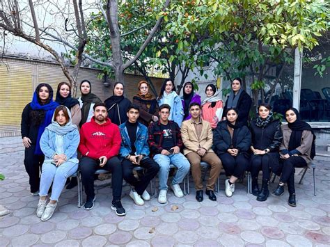 آموزش ادمین اینستا،هوش مصنوعی،تولید محتوا استخدام در شیراز ۱۹ خرداد ۱۴۰۴