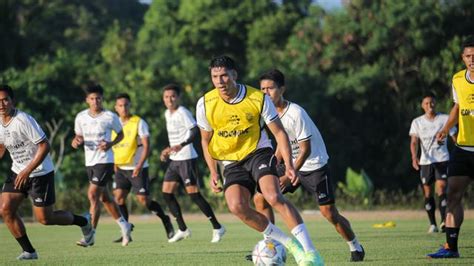 Bri Liga 1 Setelah Kena Tendangan Horor Ke Kepala Elias Dolah Masih