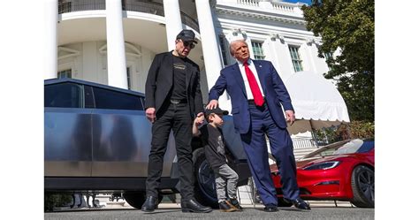 Тръмп си продава Тесла та след скандала с Мъск