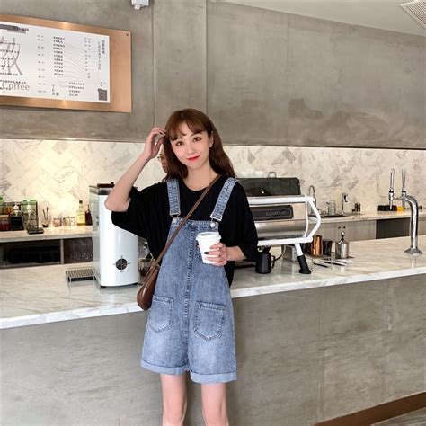 เวอร์ชั่นเกาหลีกางเกงกางเกงยีนส์รัดเอี๊ยมกางเกงขาสั้น Epoch66 Th Thaipick