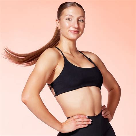 Advantages Of Wearing Sports Bras Over Regular Bras