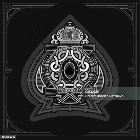 스페이드 형태의 에이스 내부 왕관과 빈티지 요소와 라운드 패턴 방패 바다 디자인 트럼프 패 카드 요소 백색에 검정 스페이드 에이스에 대한 스톡 벡터 아트 및 기타 이미지