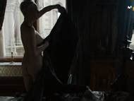 Nackte Unknown In Babylon Berlin