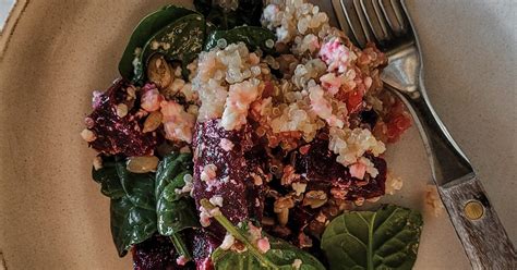 Салата с червено цвекло и киноа — Майорана и чубрица