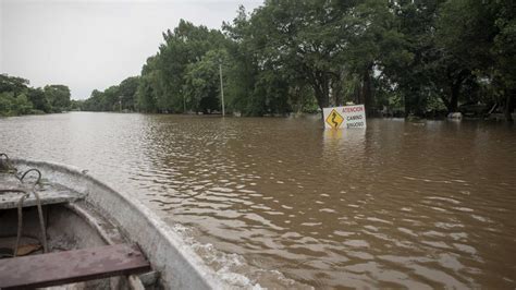 La Crecida Del Río Paraná Derrumbó Dos Puentes