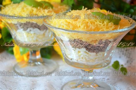 Салат с печенью сыром и яйцом 8 фото в рецепте