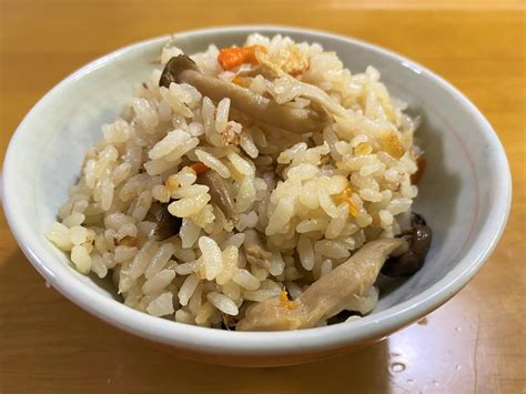 秋の香り満載 【きのこの炊き込みご飯】 事業所内・院内保育はアートチャイルドケア