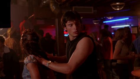 AusCAPS Tom Welling In Smallville 2 04 Red