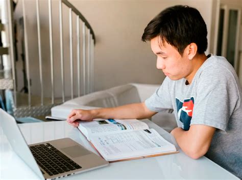 Дистанционное образование в Алматы дистанционное обучение в вузах и колледжах