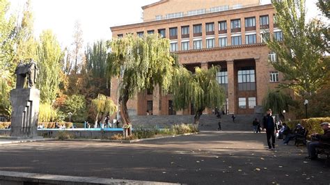 Ուսանողական կյանքի չկրկնվող քաղցրությունը Youtube