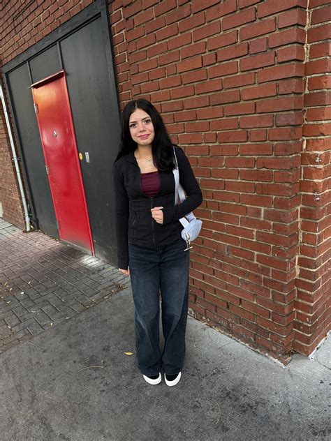 Crystal Williamson Added A New Photo Crystal Williamson