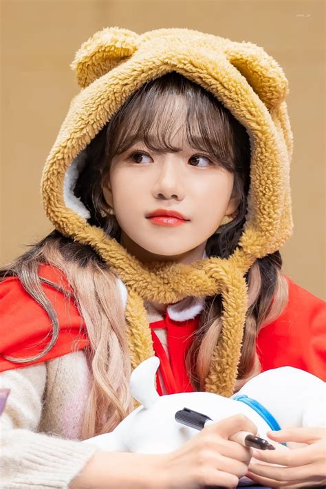 jo yuri pics on Twitter 조유리 JOYURI