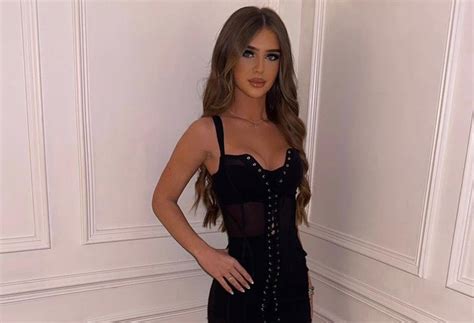 Stella Francis Most Beautiful Transgender Woman Instagram
