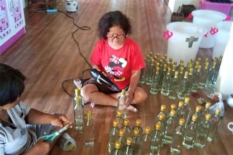 วิสาหกิจชุมชนเหล้ากลั่นหนุน “ก้าวไกล” เร่งนโยบาย “สุราก้าวหน้า” ชี้กระตุ้น ศก รากหญ้า จี้ลดภาษี