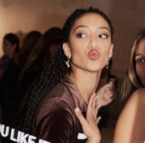 Samantha Logan