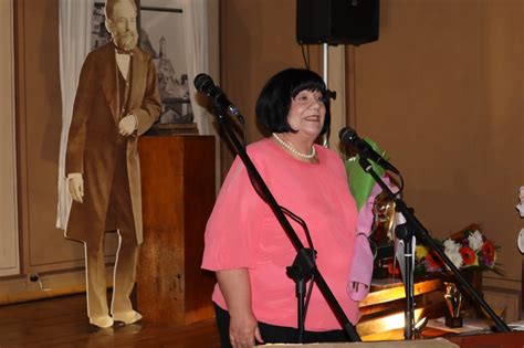 РЕГИОНАЛНАТА БИБЛИОТЕКА НА СЛИВЕН С НАЦИОНАЛНАТА НАГРАДА „ХРИСТО Г ДАНОВ“ Ирида Сливен