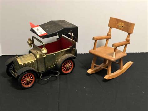 Br2 Vintage Ford Model T Replica The Piece Is A Music Box And