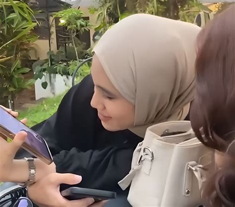 Cerita Lengkap Kisah Viral Cewek Video Call Pacar Bareng Selingkuhannya Endingnya Bikin Netizen