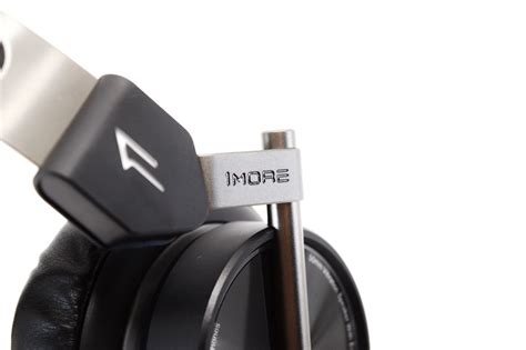 1MORE Spearhead VRX Gaming Headphones Review