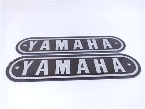 Yamaha 350 R5 Ds7 Yds7 Yr5 Fuel Tank Emblem Tank Badge Pair New 10468