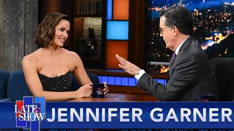 Move Over Jennifer Coolidge Jennifer Garner Already Played A Dolphin