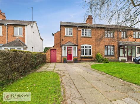 4 Bedroom Semi Detached House For Sale In Chelmsley Lane Marston Green