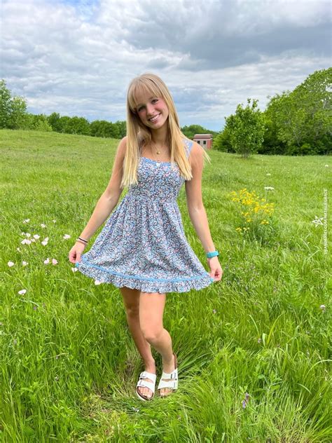 Natalie Grace Picture