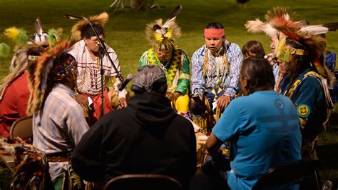 Celebra La Cultura Indígena De Oregon En Un Powwow Travel Oregon