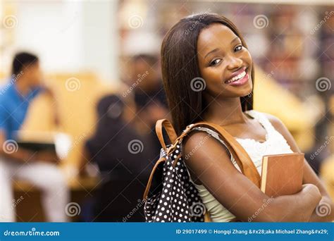 Studente Universitario Afroamericano Immagine Stock Immagine Di