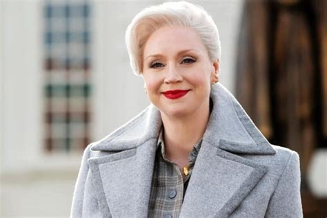 Tudo Sobre Gwendoline Christie A Nova Musa Da Netflix Ofuxico