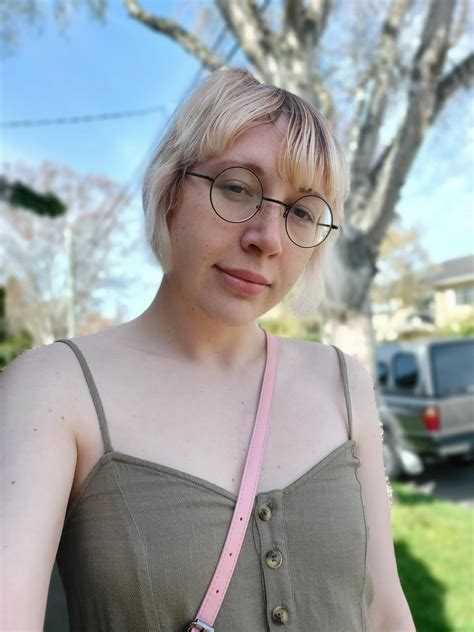 9 Months Hrt Mtf Enjoying The Weather Scrolller