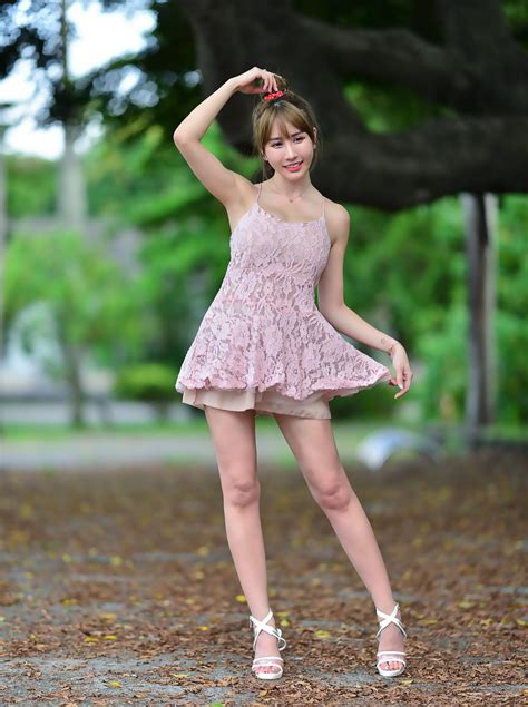 스트리트 스타일 실크발 No201 시원하고 예쁜 각선미를 자랑하는 첸웨이위 서스펜더 드레스 V2ph