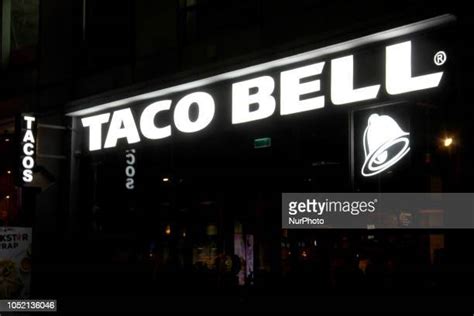 Mexican Restaurant Neon Sign Photos And Premium High Res Pictures