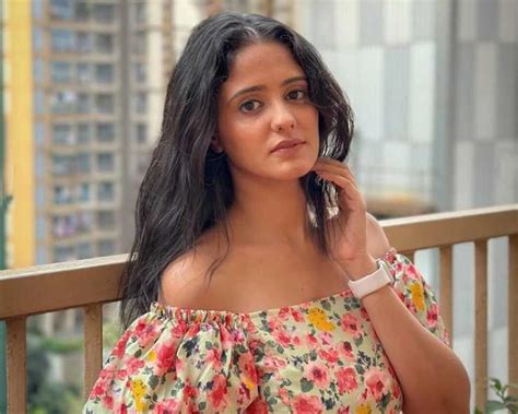 Ghum Hai Kisikey Pyaar Meiin Actress Ayesha Singh Face Swelled Up Fans