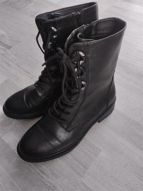 Чоботи — ціна 700 грн у каталозі Чоботи Купити жіночі речі за доступною ціною на Шафі Україна