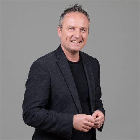 Headshots Bernard Marr