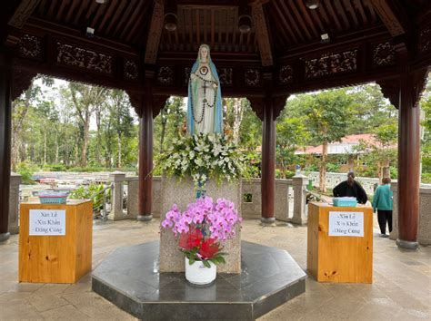 ĐỨc MẸ MĂng Đen