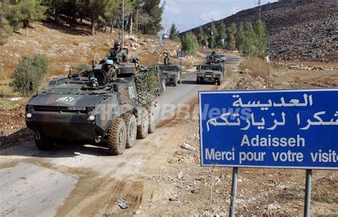 イスラエルが報復、レバノン南部を砲撃 写真1枚 国際ニュース：afpbb News